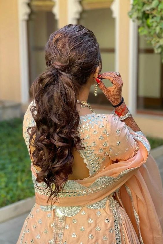 Engagement Hairstyles Elevate Your Look with Unique Styles