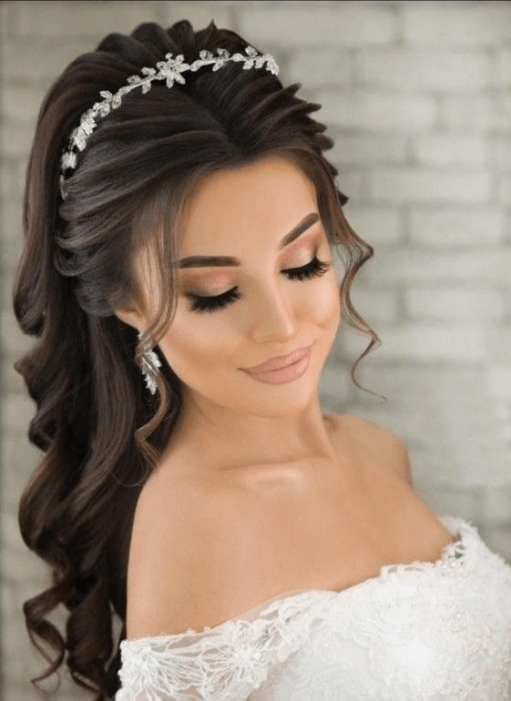 Engagement Hairstyles Elevate Your Look with Unique Styles